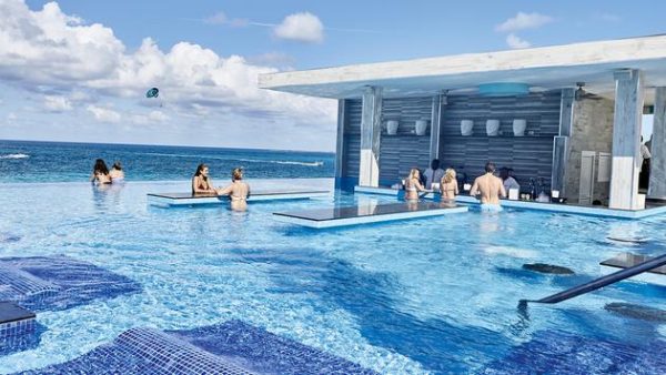 Upgrade the Experience at Riu Palace Hotels - AirGuide.info :: AirGuide ...