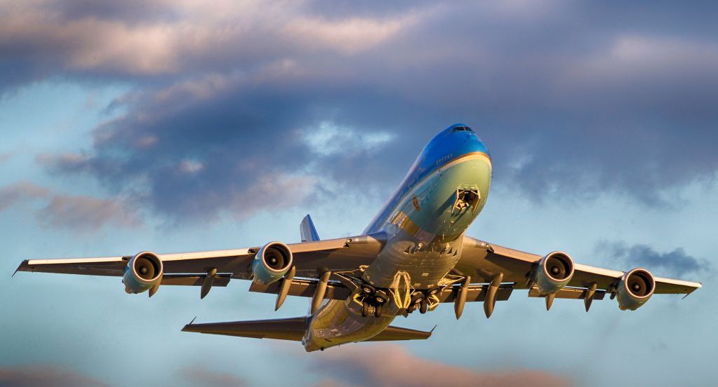 Boeing reported a $3.3 billion Q3 loss on problems in Air Force One and ...