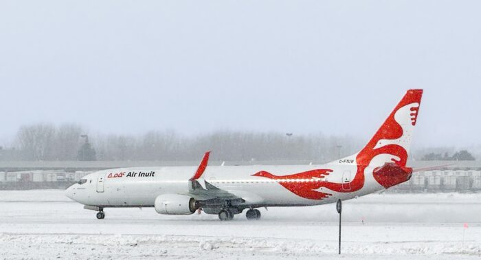 World’s First Boeing 737-800NG Combi Enters Service With Air Inuit ...